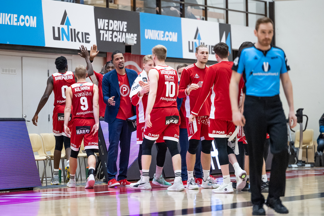 31.12.2021 Pyrintö – Karhu Basket -ottelu pelataan ilman yleisöä | Pyrintö